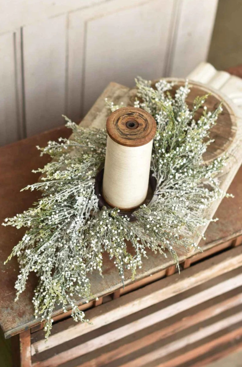 LV6121 Frost Berry Centerpiece – Old Farmhouse Primitives