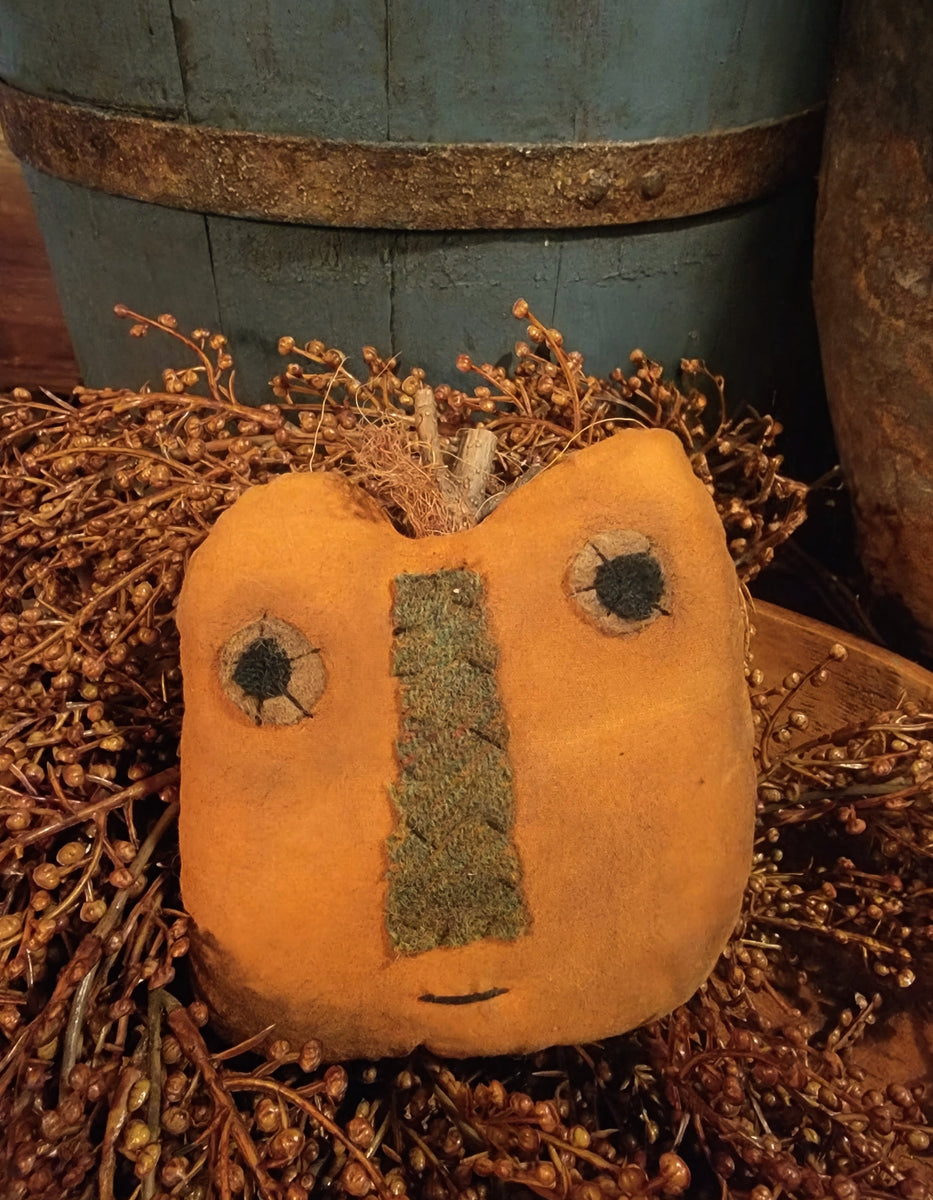 #AW-OC Primitive Orange Pumpkin Bowl Filler – Old Farmhouse Primitives