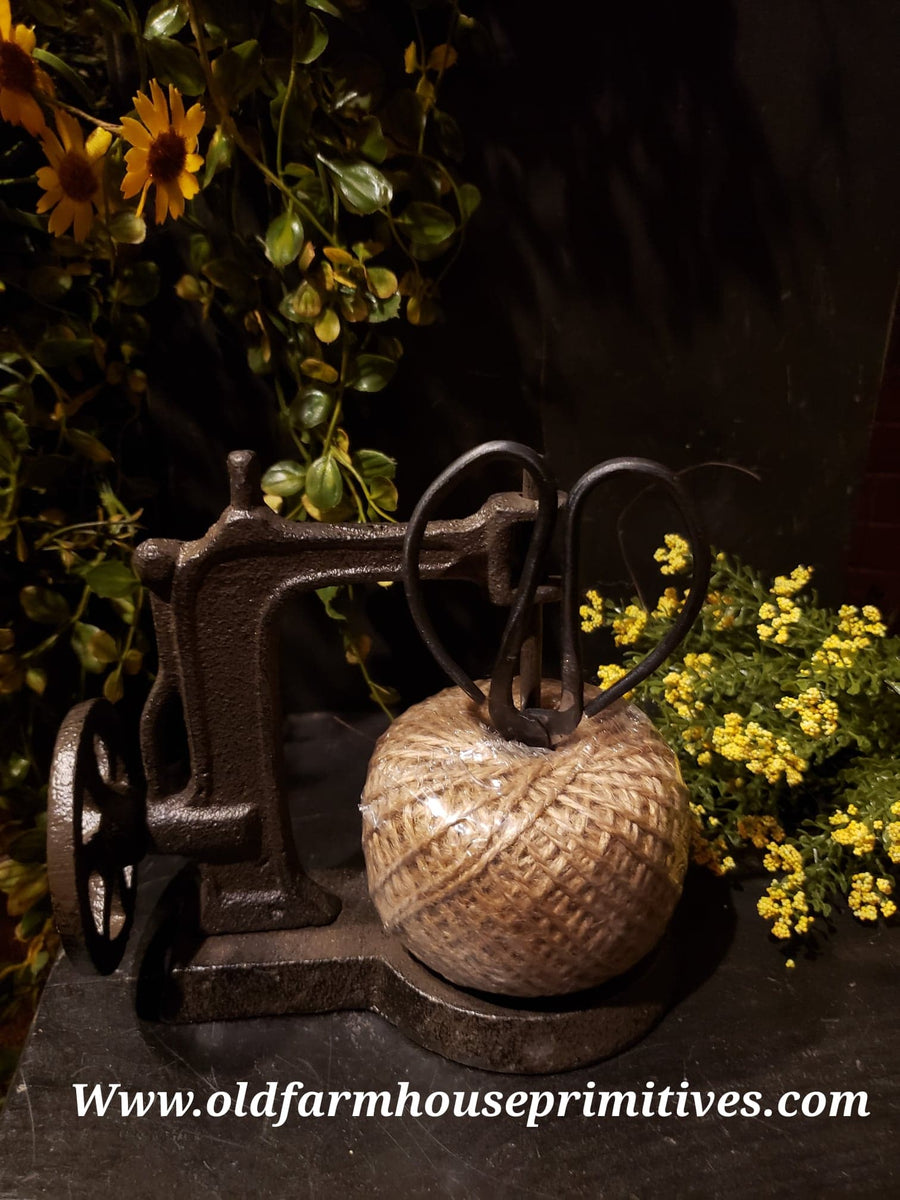 #8R7694﻿ Primitive Iron Sewing Machine Twine String Holder With Scisso ...