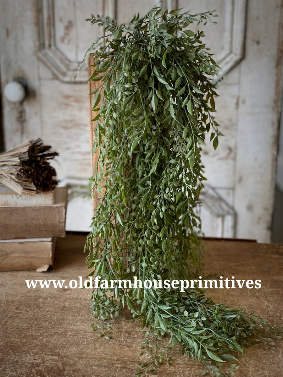 #LV5041 Mixed Sage Hanging Green Vine 34" – Old Farmhouse Primitives