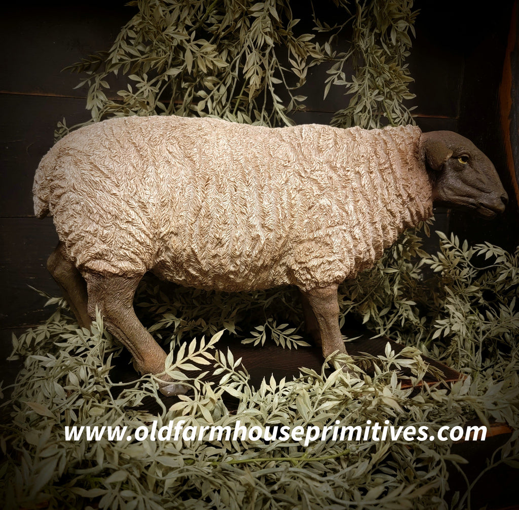 #SHP1506 Primitive Large "GRAZING SHEEP" 🐑 – Old Farmhouse Primitives